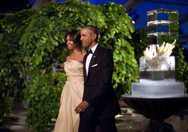 Michelle Obama stuns in Indian-American designer Naeem Khan for a state ...