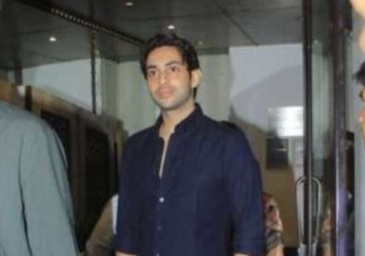 The Archies: Suhana Khan, Agastya, Khushi Kapoor attend co-star Mihir Ahuja's birthday bash; see ...