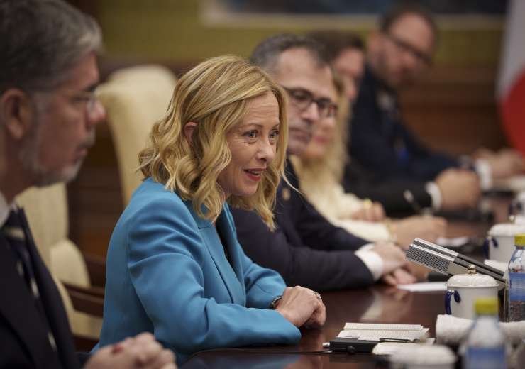 Meloni meets Xi Jinping in Beijing, Chinese President calls for renewal ...