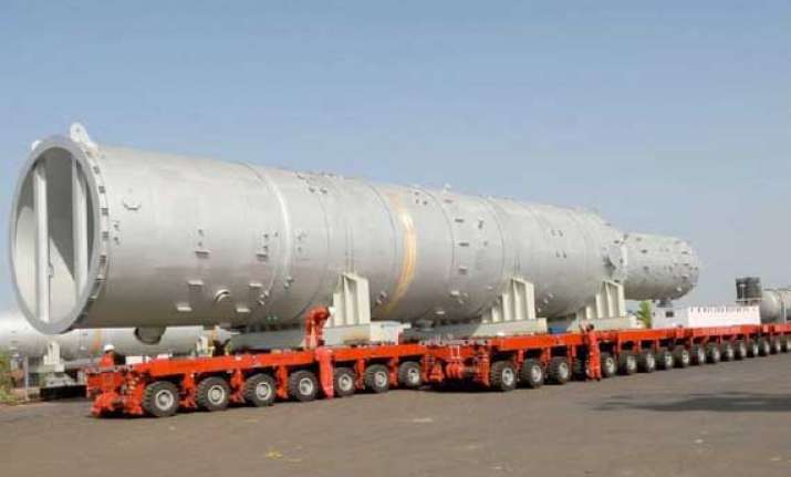 Reliance Industries plans to raise refining capacity at Jamnagar ...