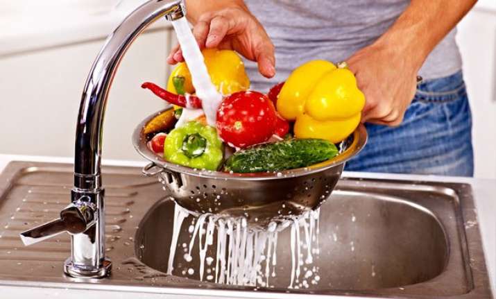 Shocking! Cooking with tap water and salt can make food toxic ...