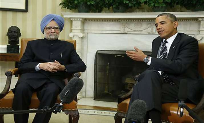 Barack Obama extends rarest of rare gesture for Manmohan Singh | World ...