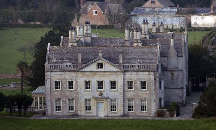 Henry VIII's country mansion to be sold | World News – India TV