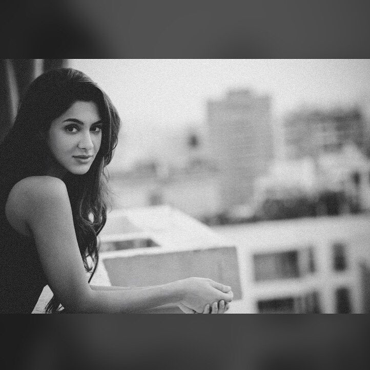 10 Instagram pictures of Dimple Sharma, the Canadian model Kartik Aaryan is dating