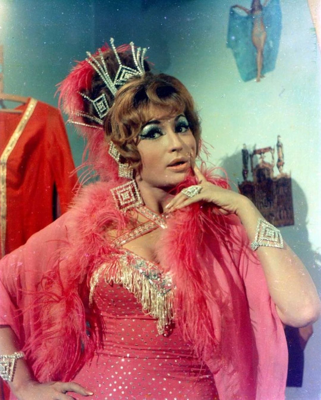 Happy Birthday Helen: 7 amazing looks of the true style diva of Bollywood