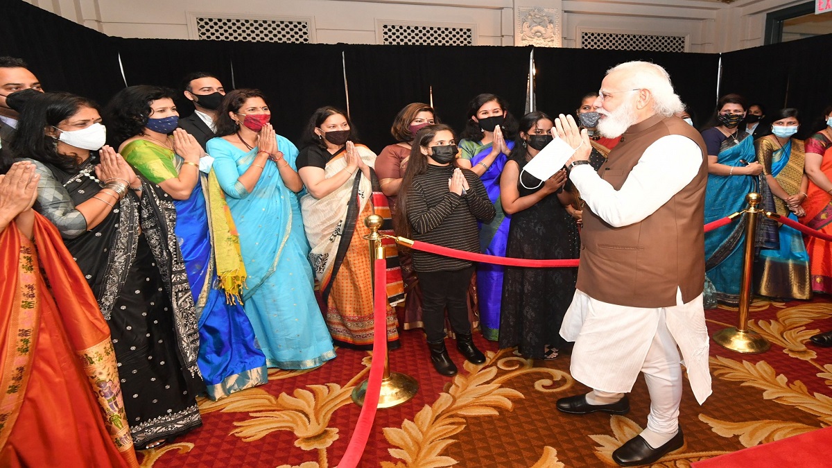 Amid rains, Indians give PM Modi warm welcome as he lands in Washington ...