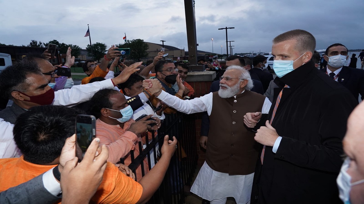Amid rains, Indians give PM Modi warm welcome as he lands in Washington ...
