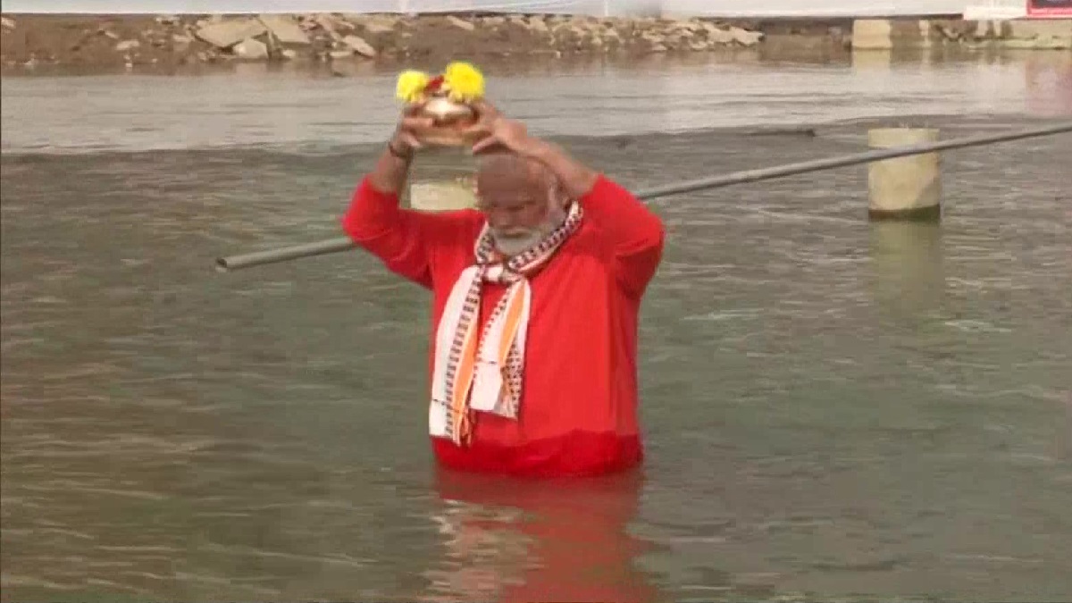 PM in Varanasi: Boat ride, Kashi Vishwanath Corridor launch, Ganga aarti | PICS