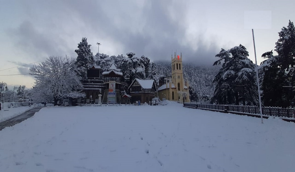 Kashmir valley in grip of freezing cold, Himachal's Shimla enveloped in ...