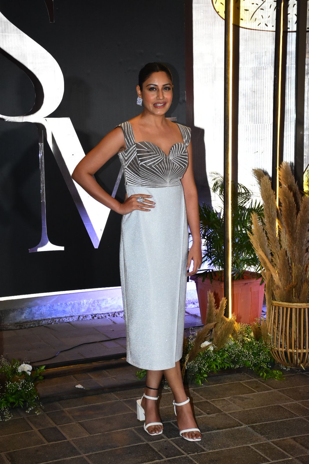 Munisha Khatwani-Sameer's engagement: Surbhi Chandna, Urvashi Dholakia ...