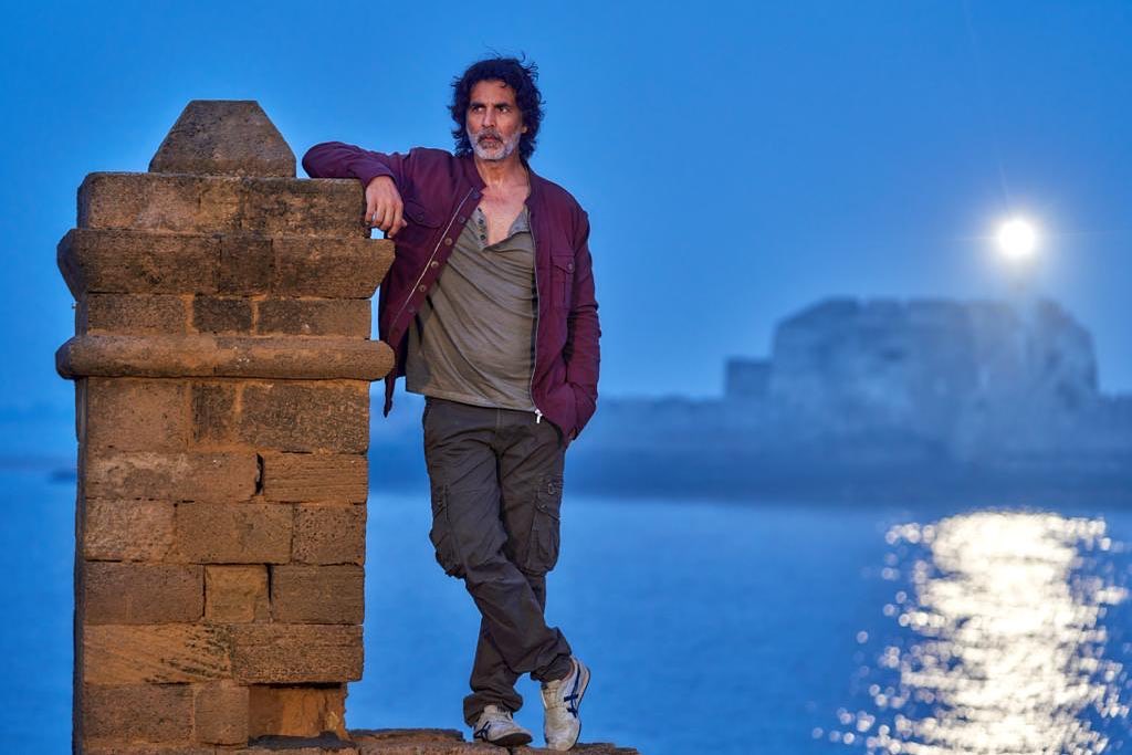 Ajay Devgn to Hrithik Roshan, handsome hunks of Bollywood who aced salt ...