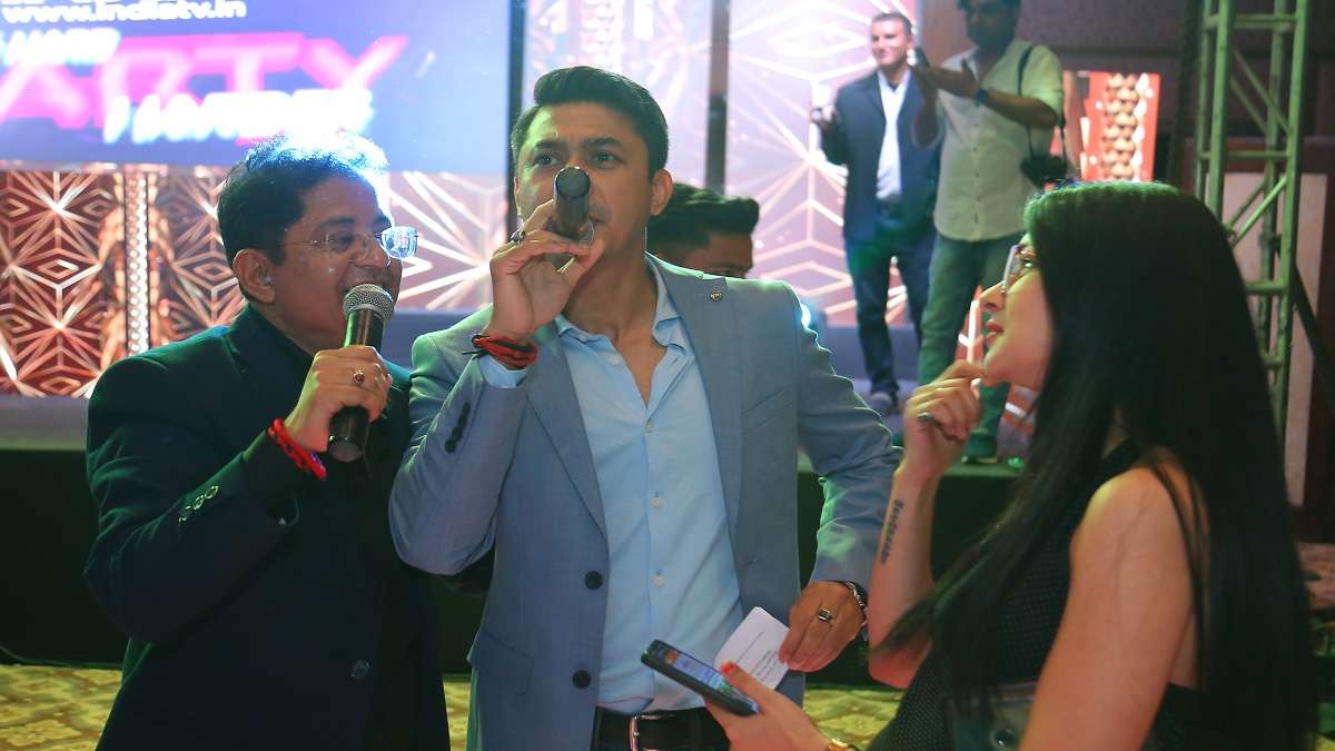India TV celebrates No. 1 in style | PICS