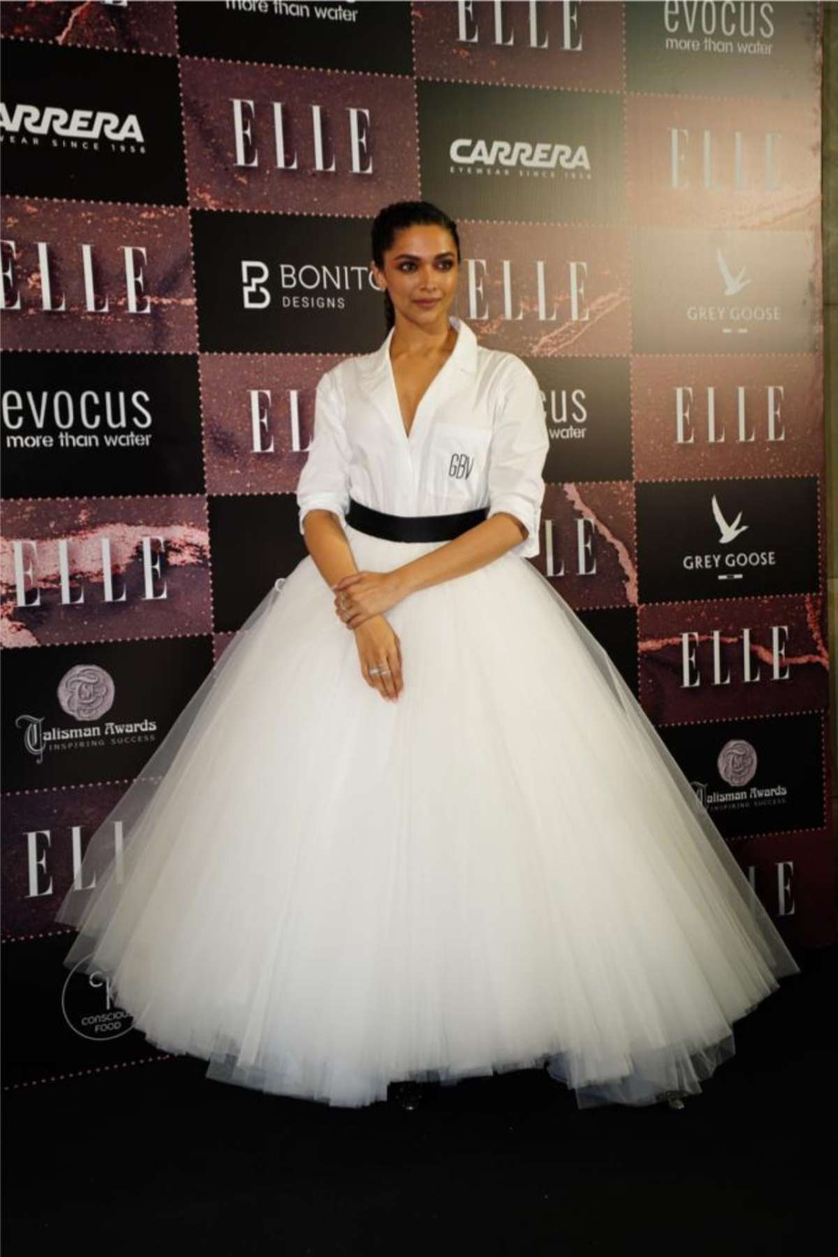 Deepika Padukone to Janhvi Kapoor, Bollywood actresses rule awards ...