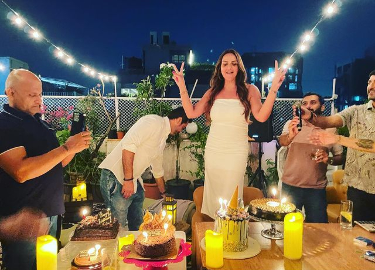 Inside pics from Esha Deol's birthday: Dharmendra, Hema Malini & friends from Bollywood join ...