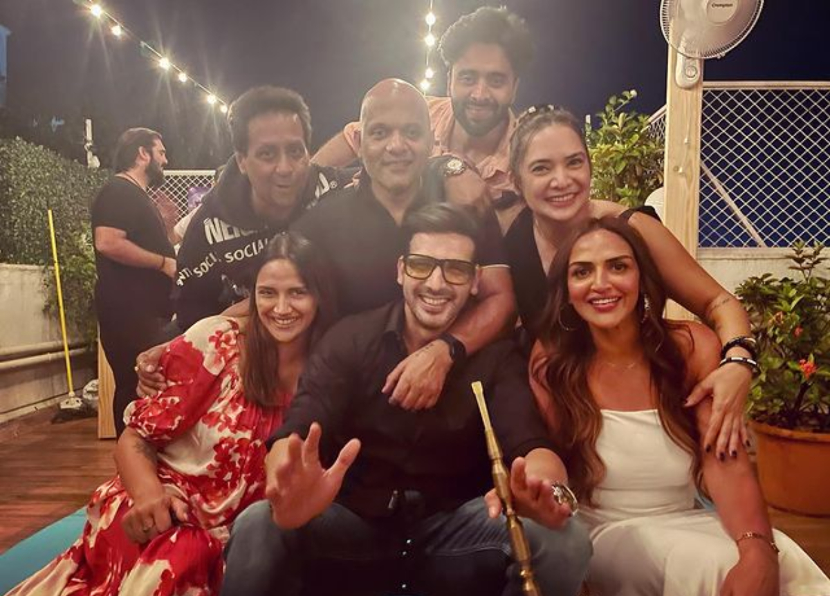 Inside pics from Esha Deol's birthday: Dharmendra, Hema Malini & friends from Bollywood join ...