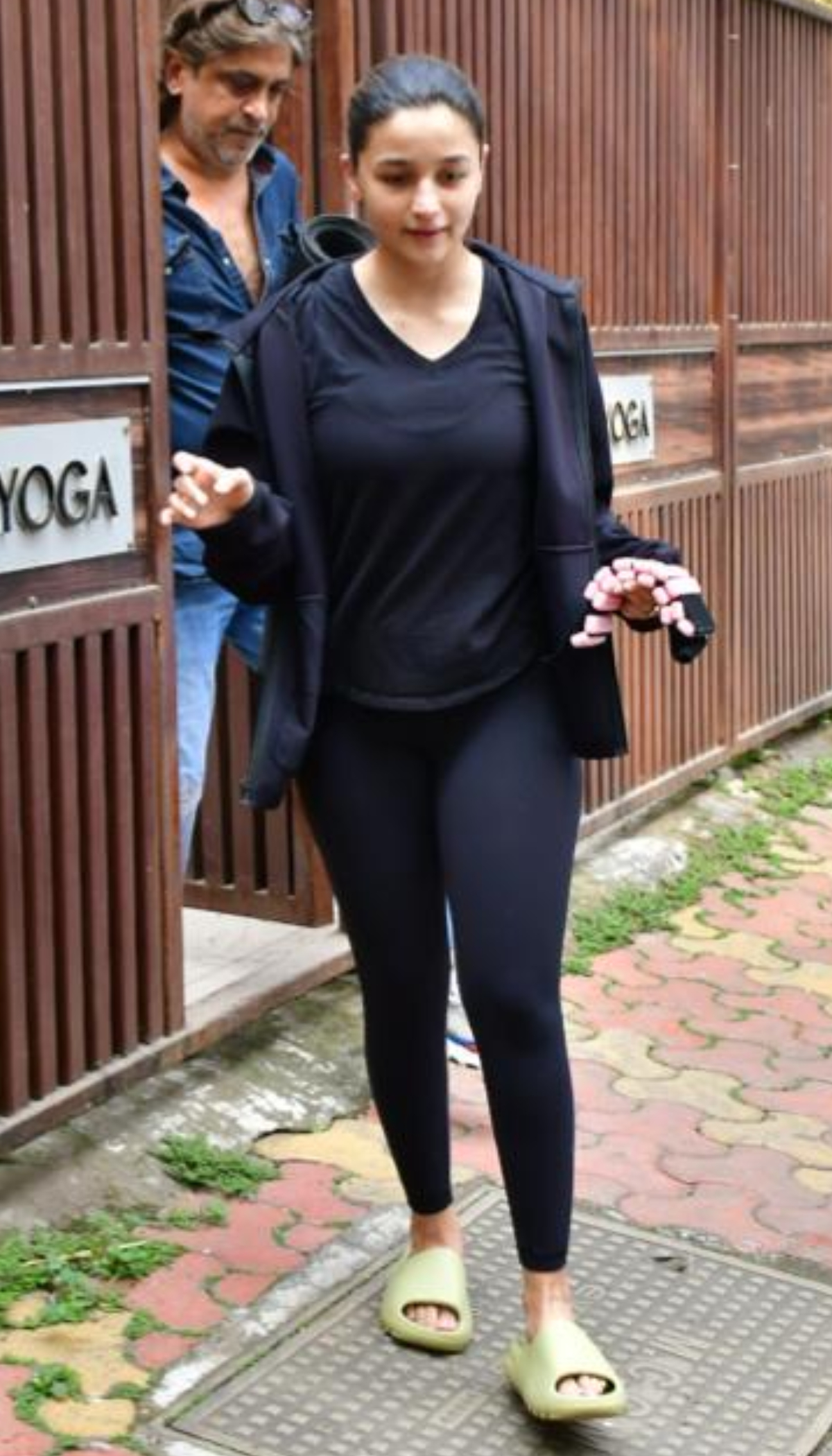 IN PICS: Alia Bhatt on break from mom duties, actress hits yoga classes to get back to shape ...