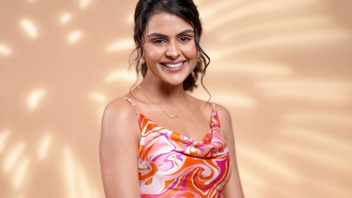 Priyanka Chahar Choudhary is a vision in satin outfit; see pics