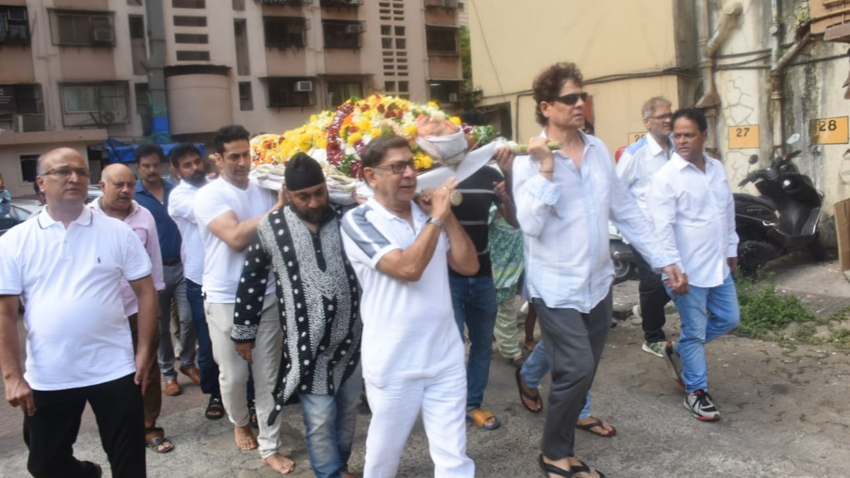 Gufi Paintal aka Shakuni Mama of Mahabharat laid to rest in Mumbai ...