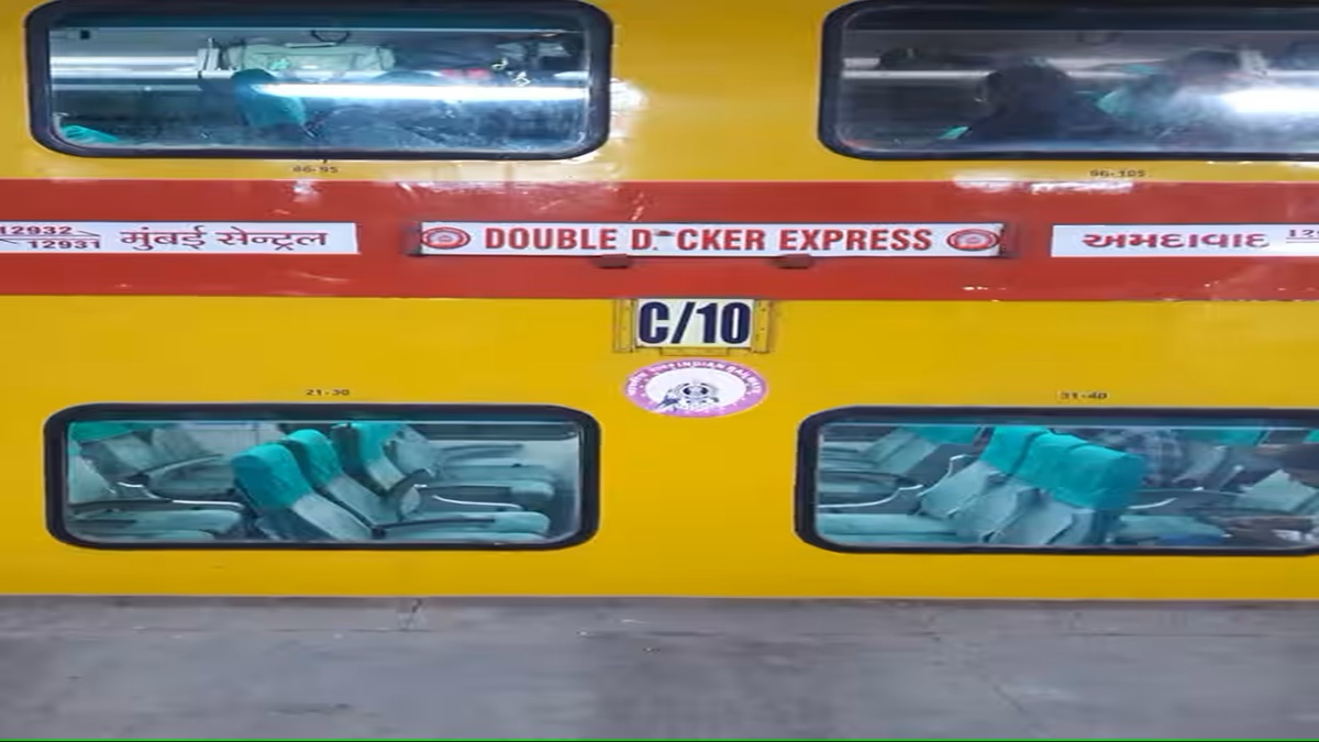 India's first double decker train