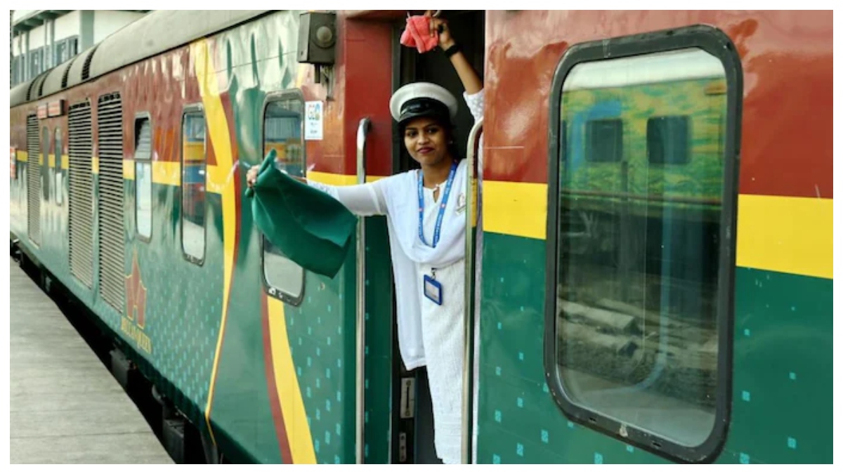 India's first superfast train running since 1930 with dining car, women ...