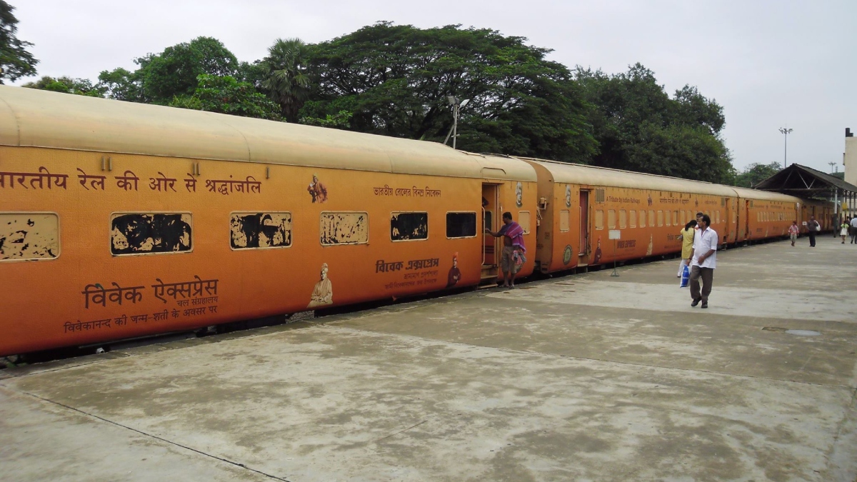India's longest train journey: Embark on a 4-day tour across 9 states