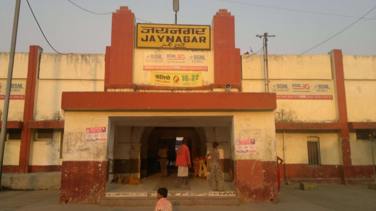 7 railway stations in India from where you can travel abroad by train