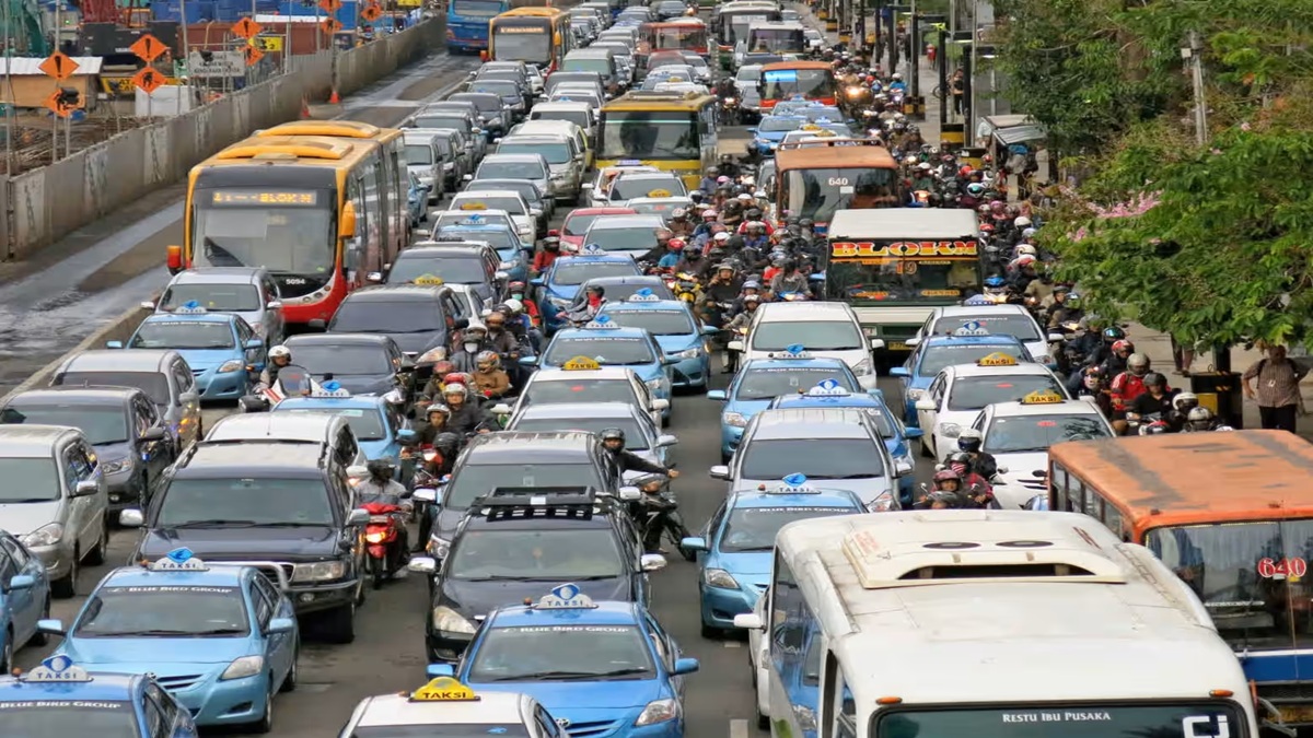 7 worst traffic jams in world's history which affected millions | In Pics