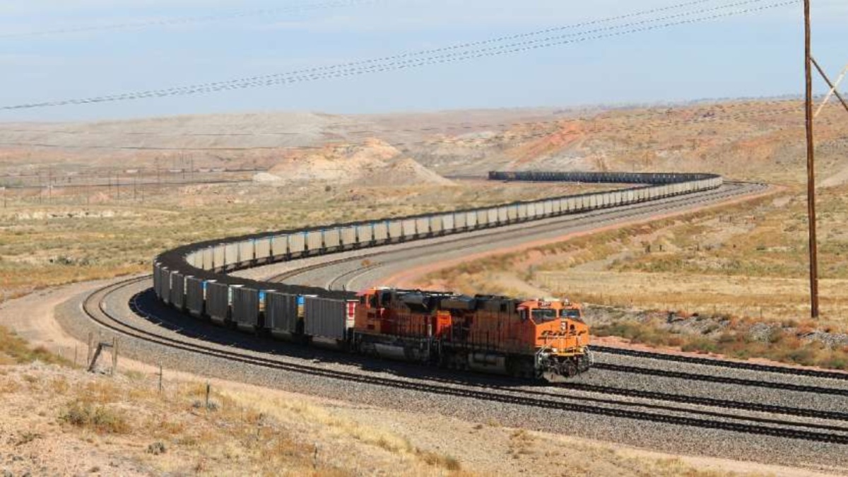 World's longest train: BHP Iron Ore train in Australia sets Guinness record | SEE PICS