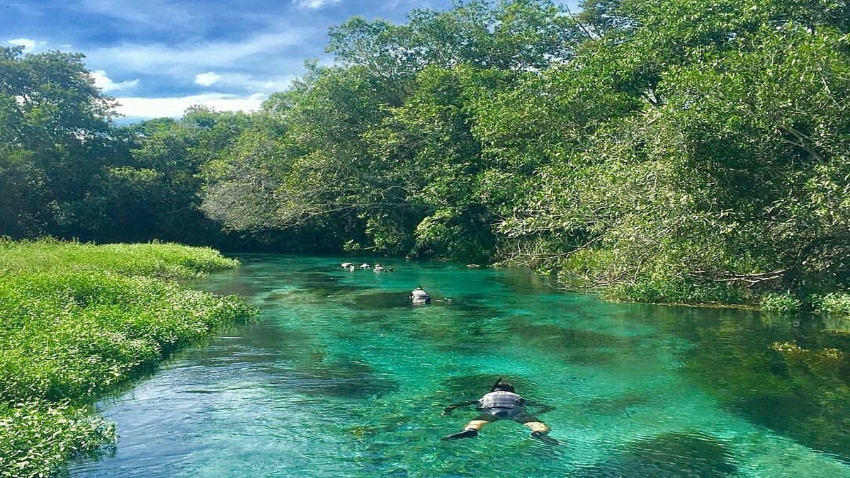 World most beautiful enthralling destinations Mount Fuji dudhsagar ...