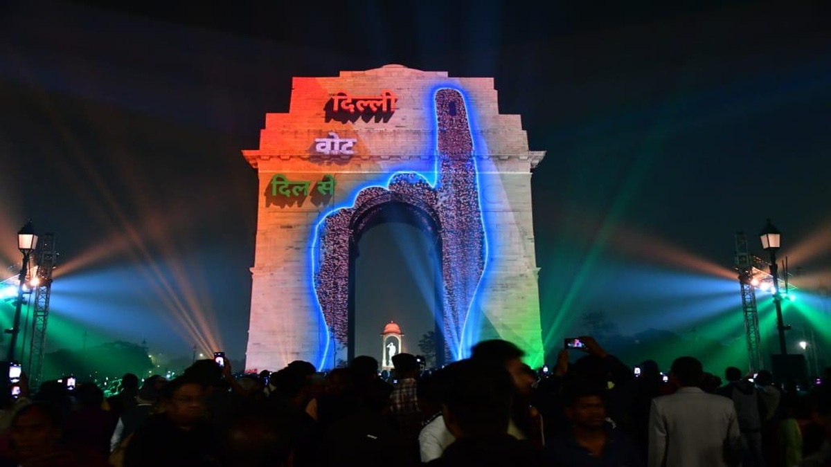 Delhi Election 2025: India Gate displays stunning unseen beauty as part ...