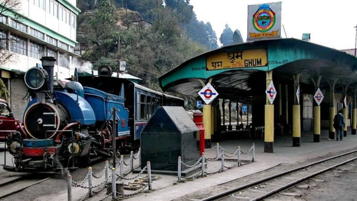 India's highest railway station: Where trains meet the sky