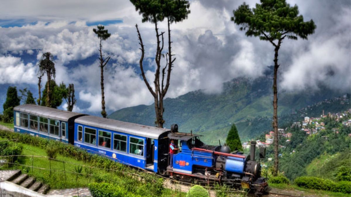 7 most beautiful train journeys across India that will leave you ...