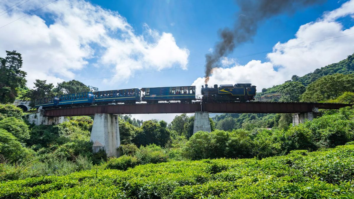 7 most beautiful train journeys across India that will leave you ...