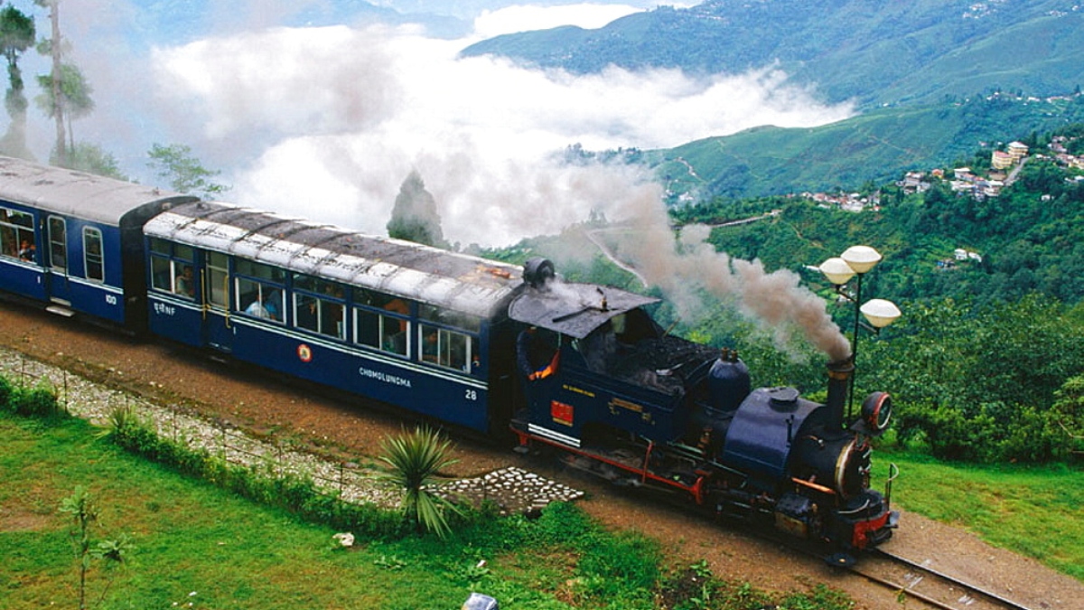 Trains that touch sky: India's most scenic rail journeys