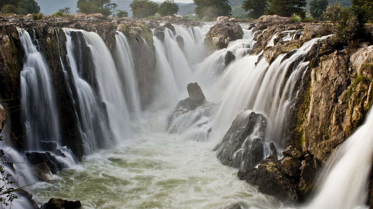7 best waterfalls to visit during monsoon in India