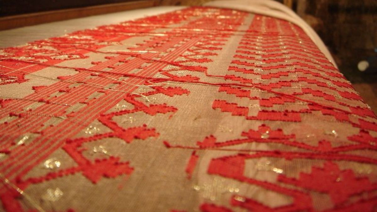 These handloom styles should be going viral for all the right reasons