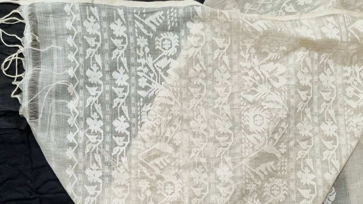 These handloom styles should be going viral for all the right reasons ...