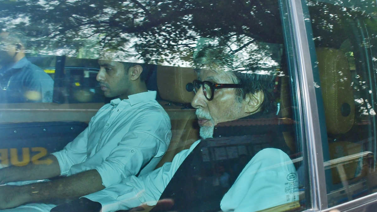 Dharmendra's last rites: Wife Hema Malini appears with folded hands ...