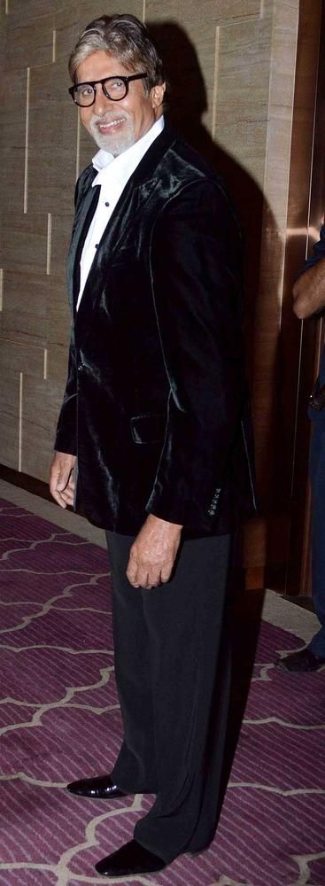 10 Times Amitabh Bachchan Proved That He Is Never Too Old For Fashion