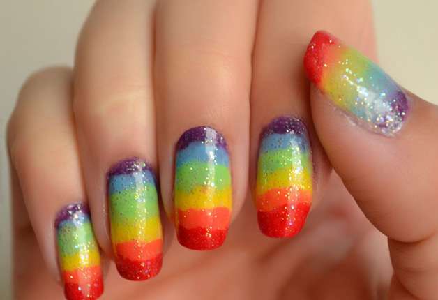 Paint your nails with creativity: 6 eye catchy nail arts