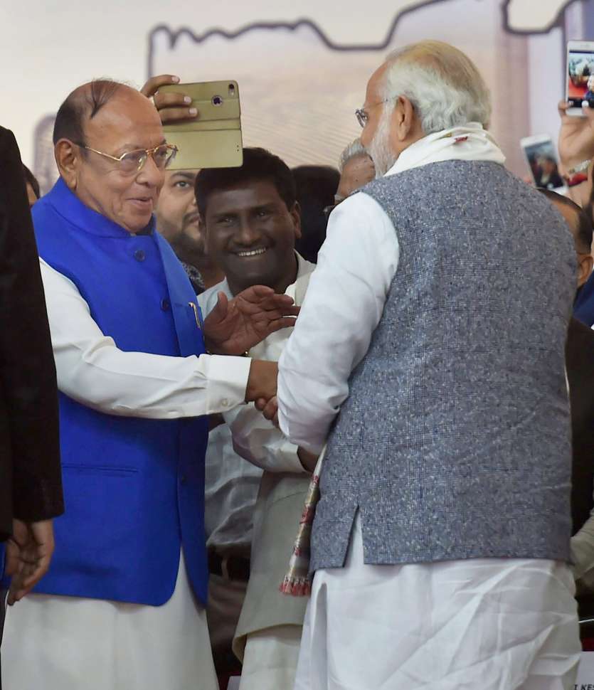 In Pics: Vijay Rupani sworn-in as Gujarat CM