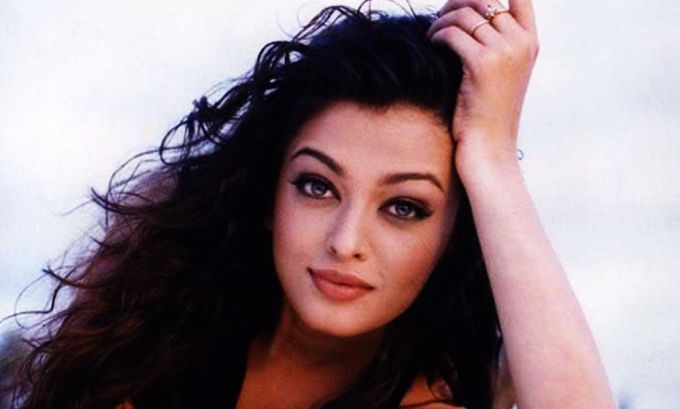 Birthday Special: 10 timeless pictures of Aishwarya Rai from her ...