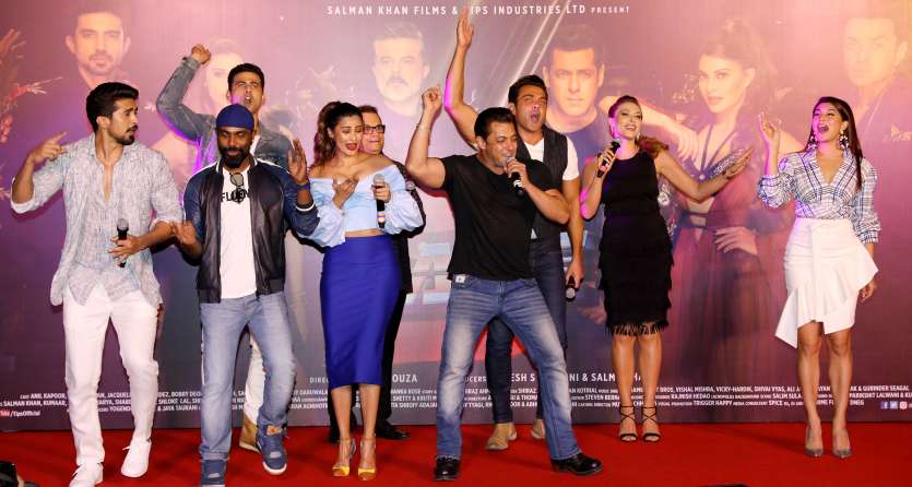 Race 3 Music Launch: Salman Khan turns singer with Iulia Vantur ...