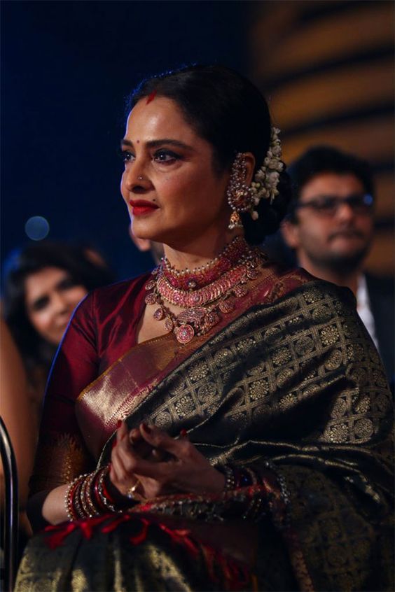 Birthday Special: These 9 pictures of Rekha prove that she's the ...