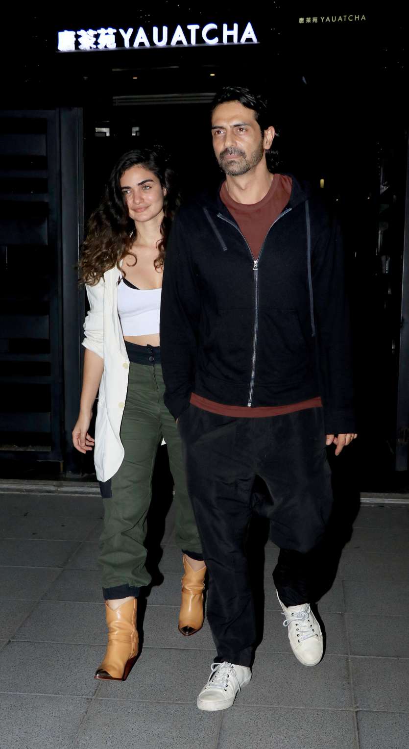 Arjun Rampal and girlfriend Gabriella Demetriades are all smiles for ...