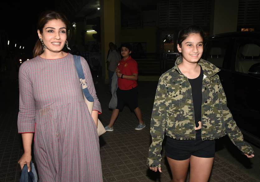 Photo Gallery: Raveena Tandon poses with daughter Rasha, Parineeti ...