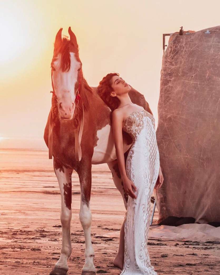 Aalia Furniturewalla instagram pictures Bollywood debut with Saif Ali Khan