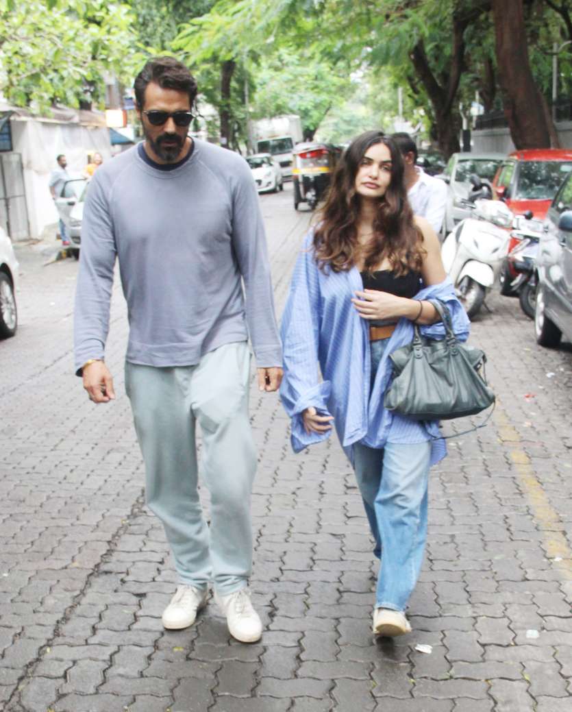 Arjun Rampal enjoys Sunday outing with girlfriend Gabriella Demetriades ...