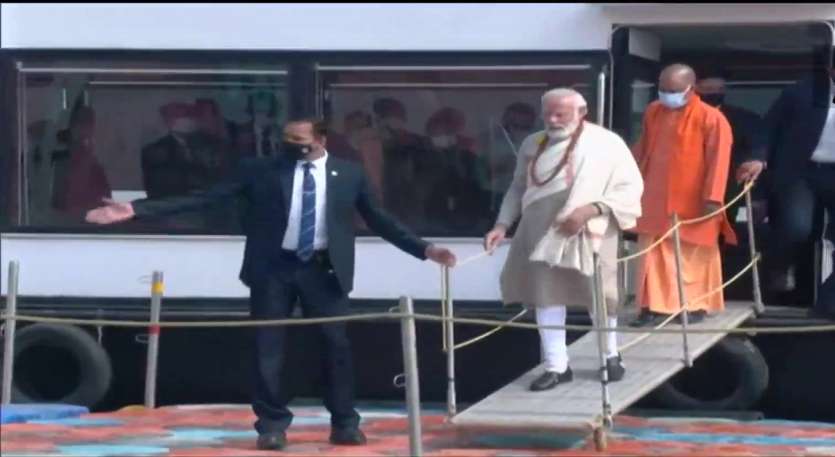PM in Varanasi: Boat ride, Kashi Vishwanath Corridor launch, Ganga aarti | PICS