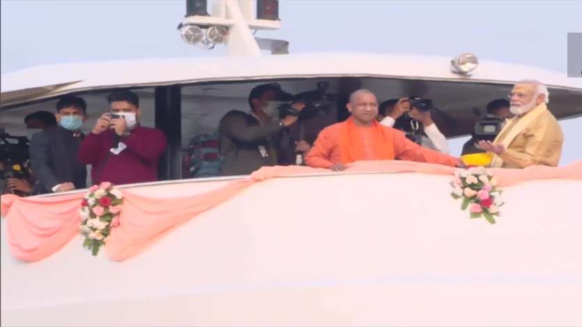 PM in Varanasi: Boat ride, Kashi Vishwanath Corridor launch, Ganga aarti | PICS